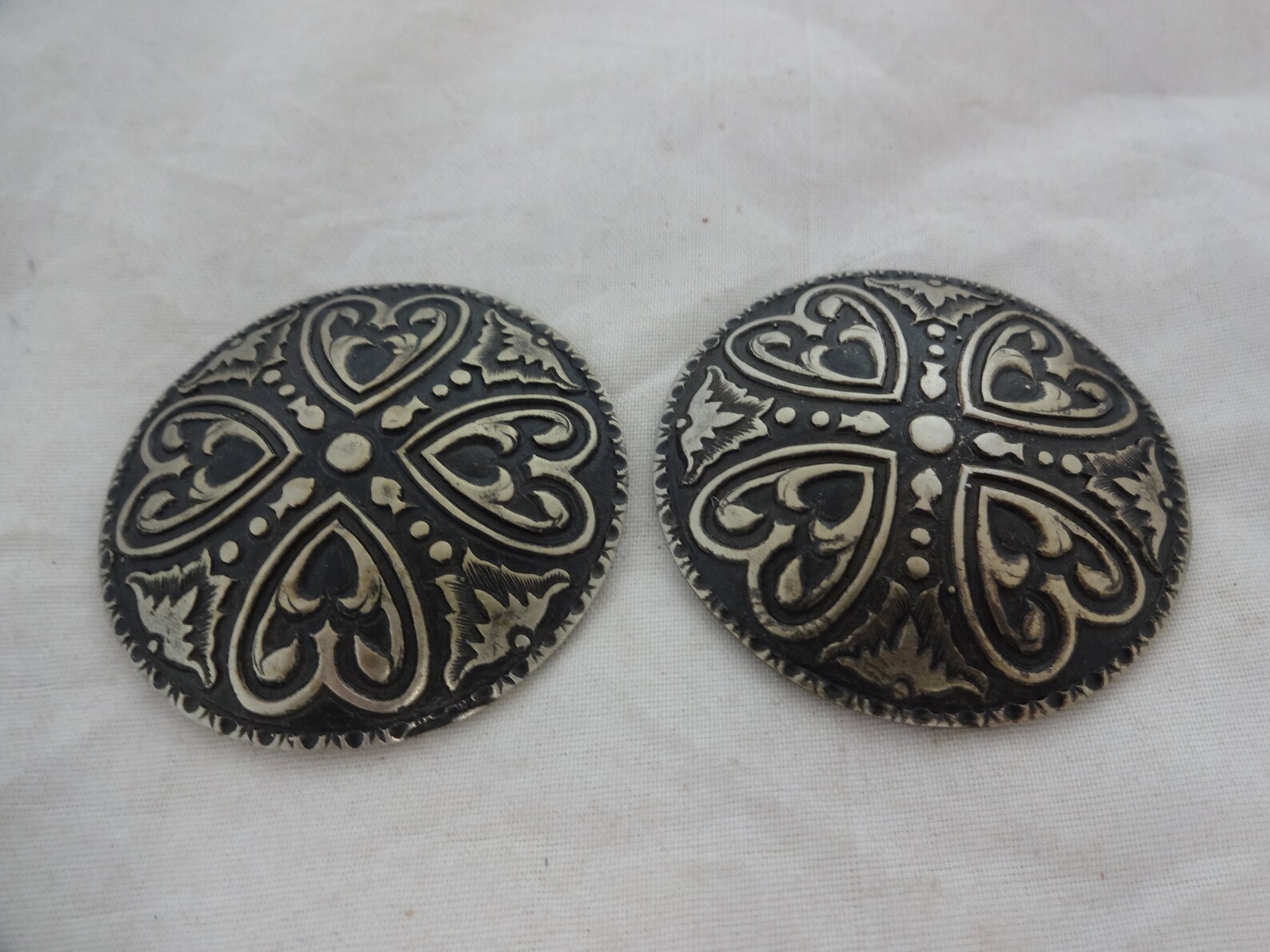 4 Heart Pair Jeremiah Watt Antiqued White Bronze Conchos Screw - Etsy