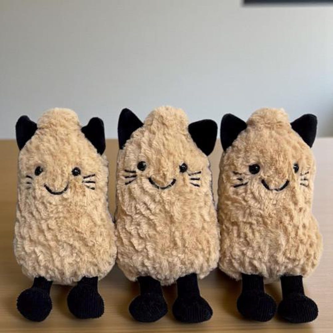 Jellycat Rare Collectibles, Exclusive Amuseables Maple Leaf BNWT, and ...