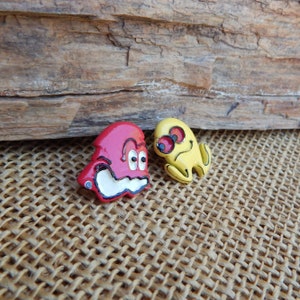 Authentic Original 1980 Red Eyed Pac Man Pin and Red Ghost Pin ~ Metal ...