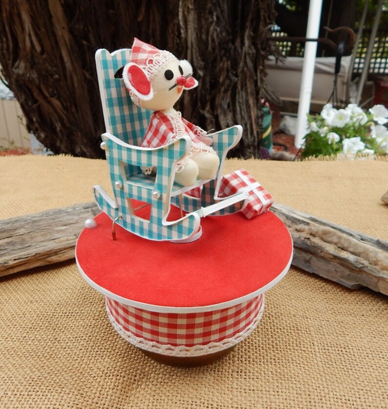Christmas Mouse Music Box Sankyo Japan / Rocking Chair - Etsy