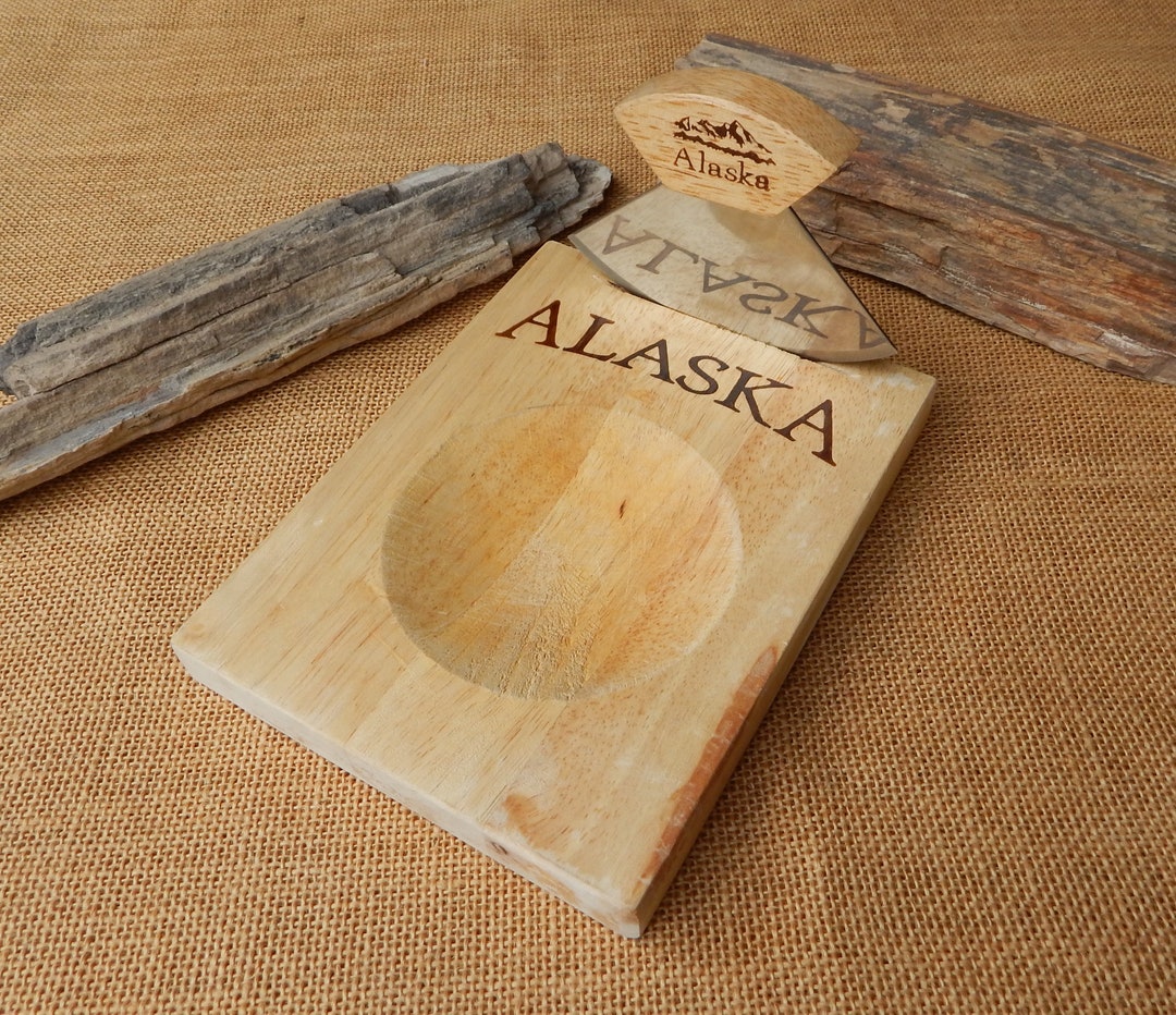 Alaska Souvenir Ulu Cutting Board & Knife Set / Vintage Alaska Souvenir ...