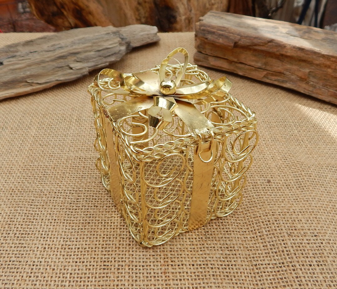 Gold Wire Trinket Box With Bow / Gold Wire Hinged Box / Gold Wire Gift ...