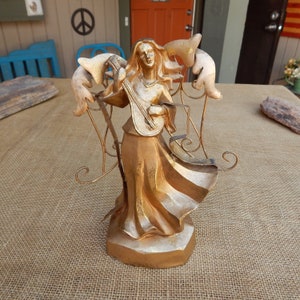 Gold Finish Composite Angel Playing a Lute / Metal Wings Gold Finish ...