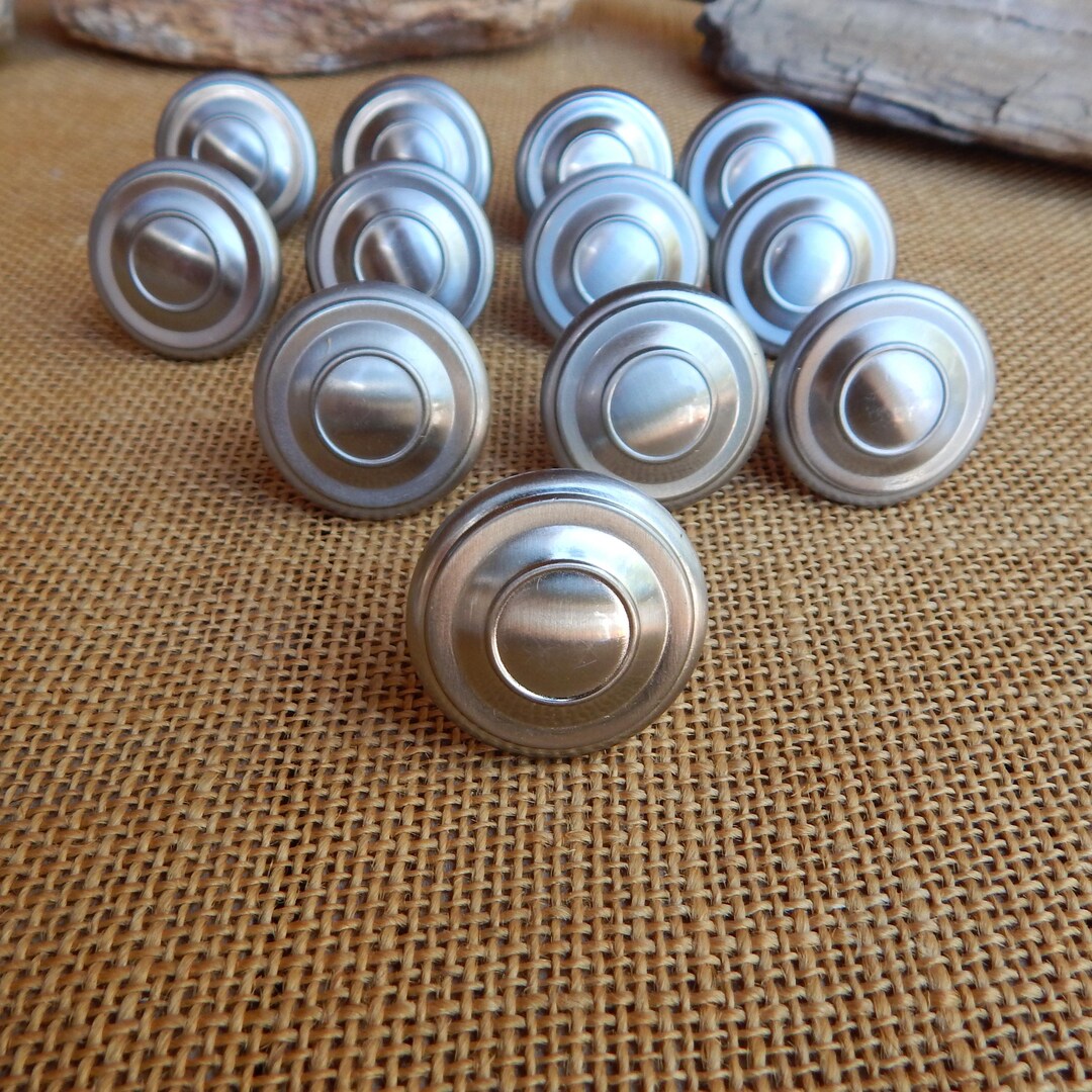 12 Satin Silver Finish Knobs With Ribbed Ringed Top ~ 12 Unused Satin Finish Silver Metal Knobs ...