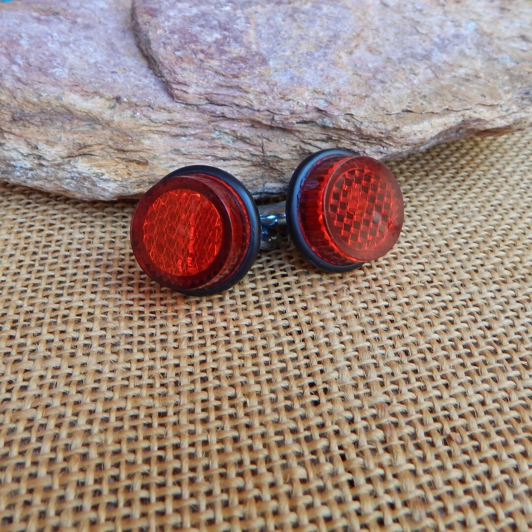 License Plate Reflectors ~ 1" Round Red Reflectors ~ Chris Products 1 ...