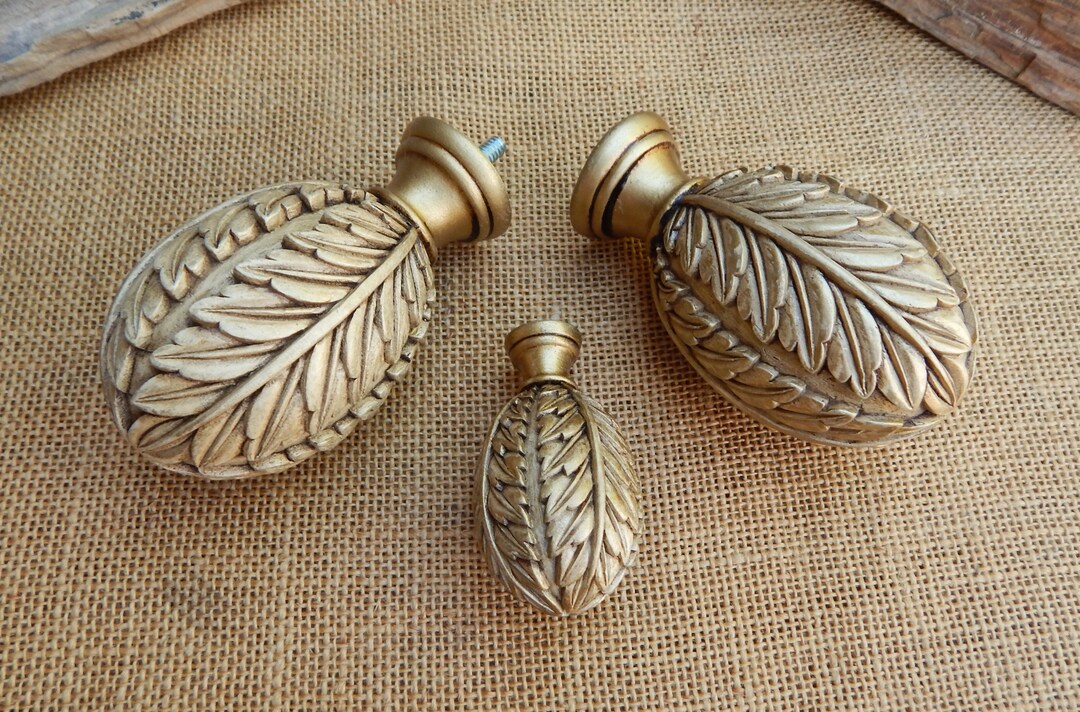 Laurel Leaf Finials / 3 Gold Distressed Finish & Cream Base Color ...