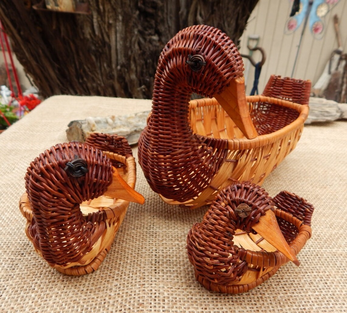 3 Nesting Wicker Duck Baskets / Wood & Wicker Duck Baskets / 3 | Etsy