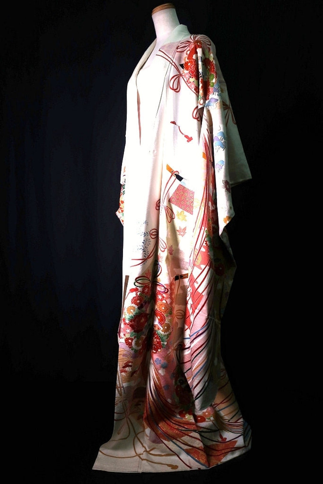 Furisode White Kicho Chrysanthemum Tall Silk 8781A2 - Etsy