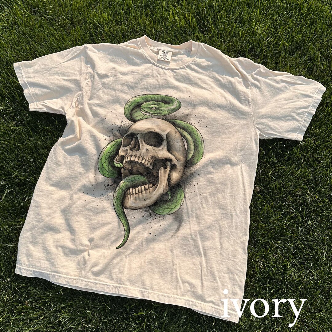 Y2K Snake Skull Graphic Tee, Dark Edgy Style, Comfort Colors® Graphic ...