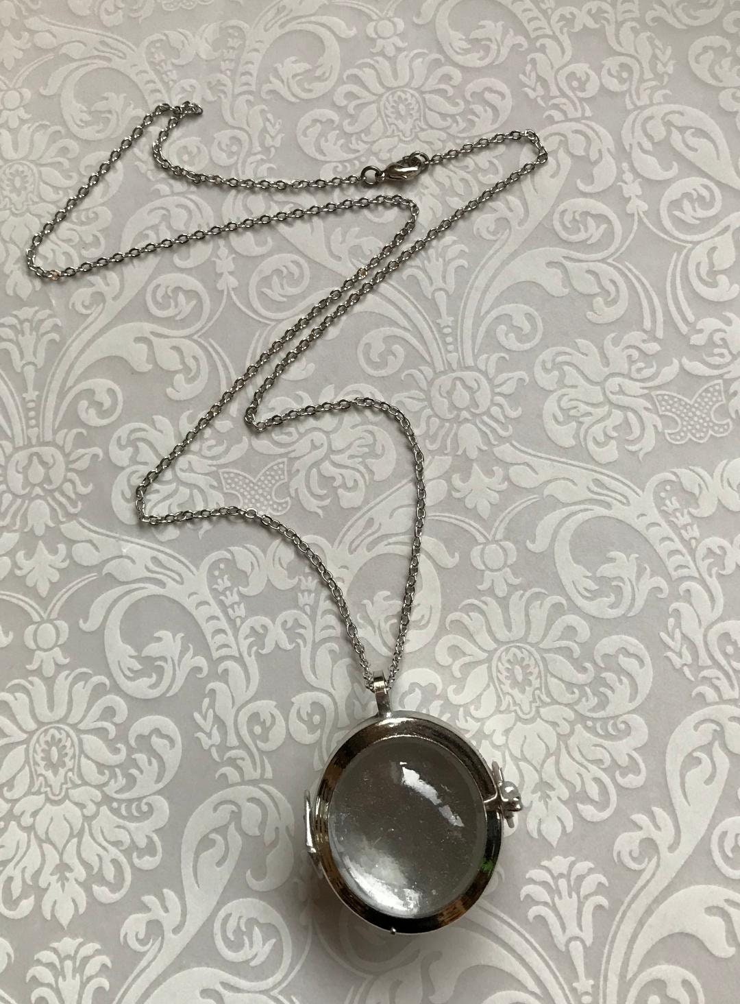 Glass Locket Necklace- Silver Pendant Necklace-glass Locket-silver ...