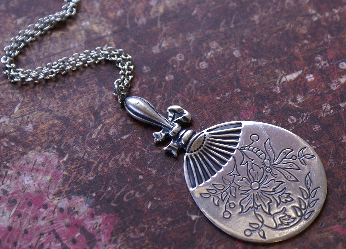 VICTORIAN FAN Necklace -large Ornate Silver Fan Pendant- Vintage, Fun ...