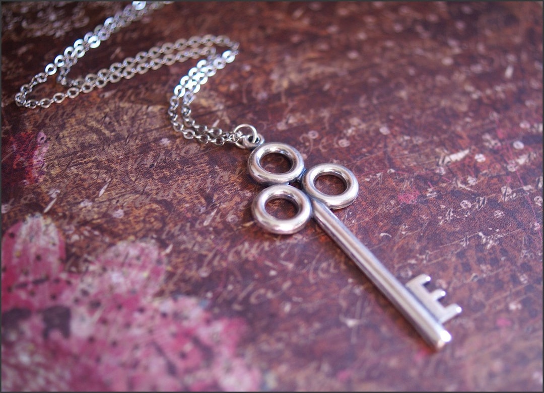 Silver Key Necklace -LARGE SILVER PENDANT- Simple, Classic, Vintage ...