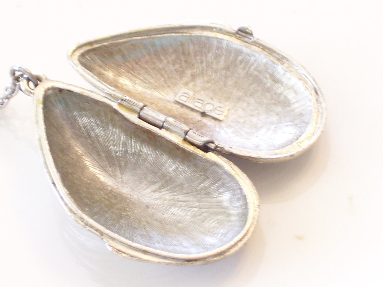 Silver Seashell Perfume Locket Vintage Seashell Locket - Etsy