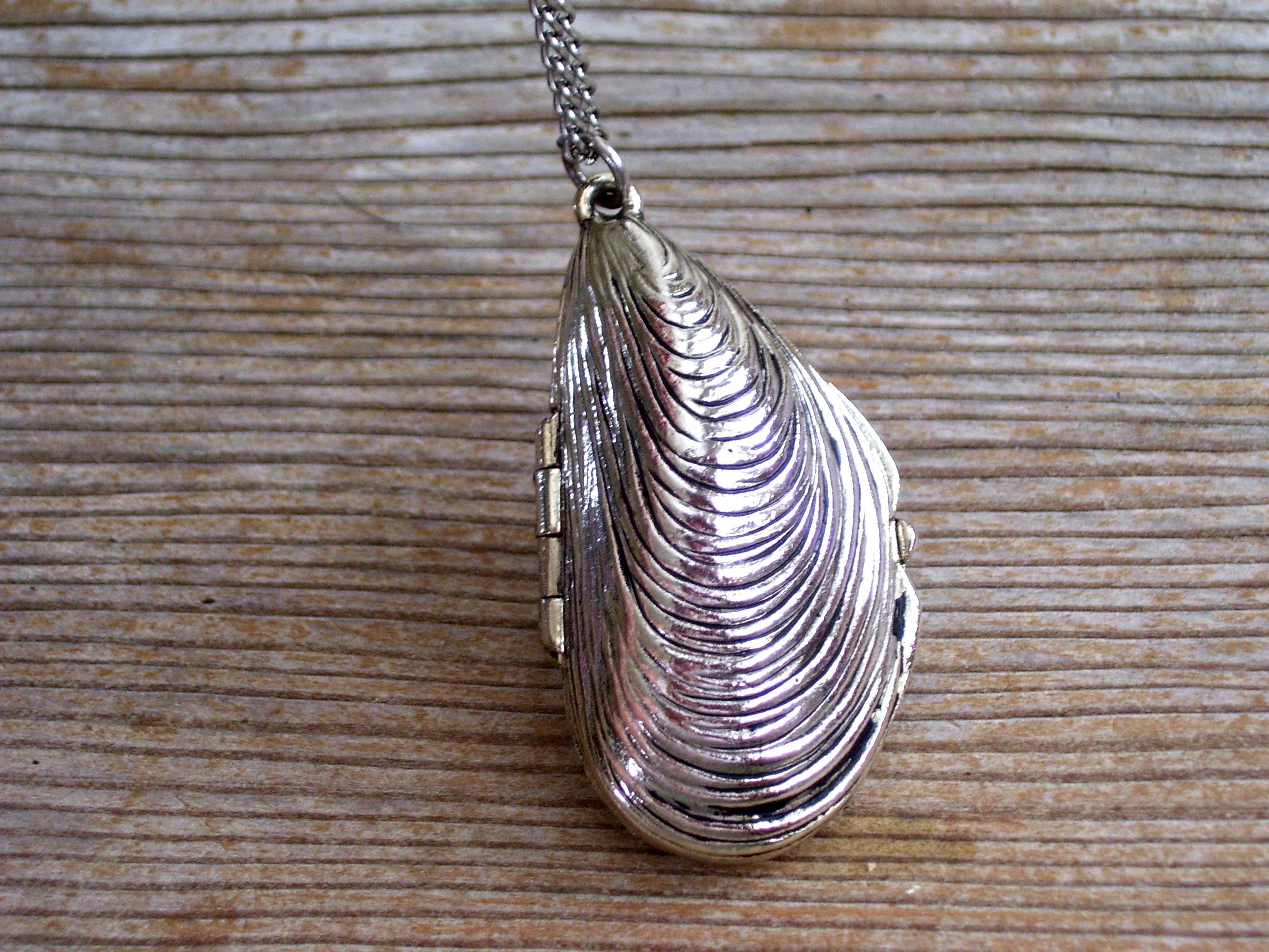 Silver Seashell Perfume Locket Vintage Seashell Locket - Etsy