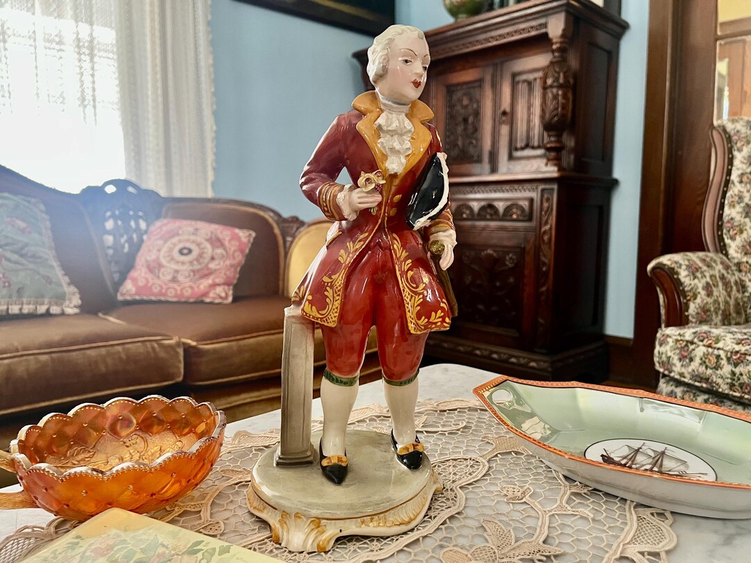 Vintage Italian Porcelain Suitor Statue in 18th Century Attire (12.5 ...