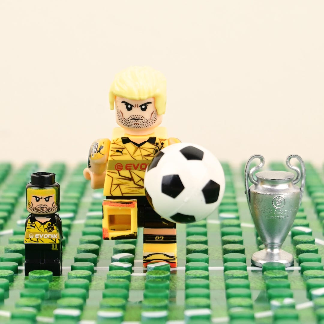 Marco Reus Dortmund 11 Home Kit Minifigure With UCL Trophy - Etsy