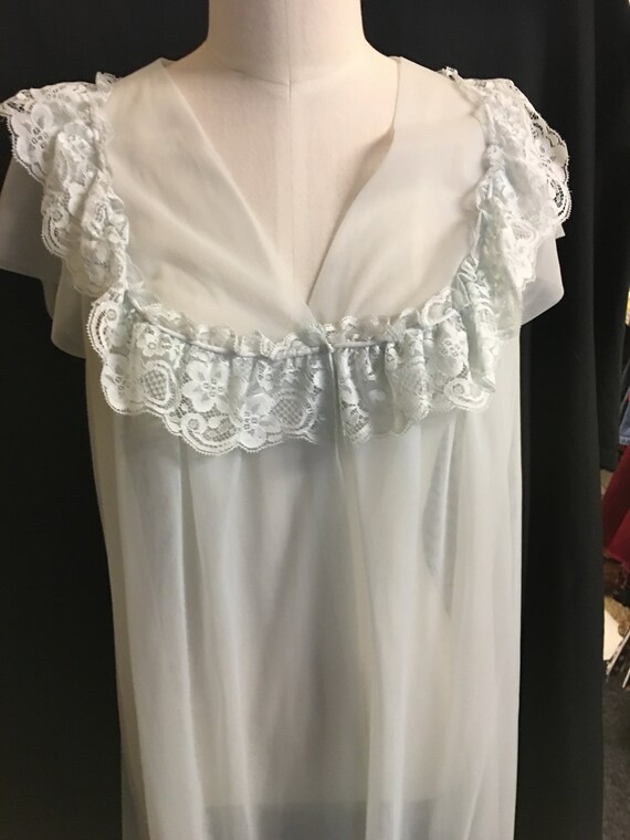 Vintage retro flowing Pale blue chiffon sheer robe me… - Gem