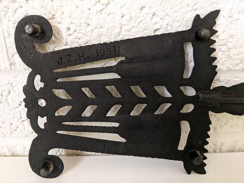 Vintage JZH 1951 Cast Iron Trivet or Wall Art J. Z. H. - Etsy