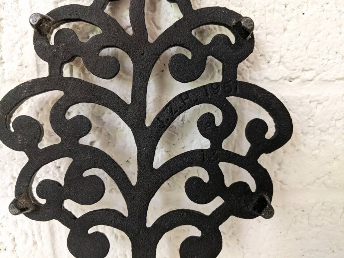 Vintage JZH 1951 Cast Iron Trivet or Wall Art J. Z. H. - Etsy