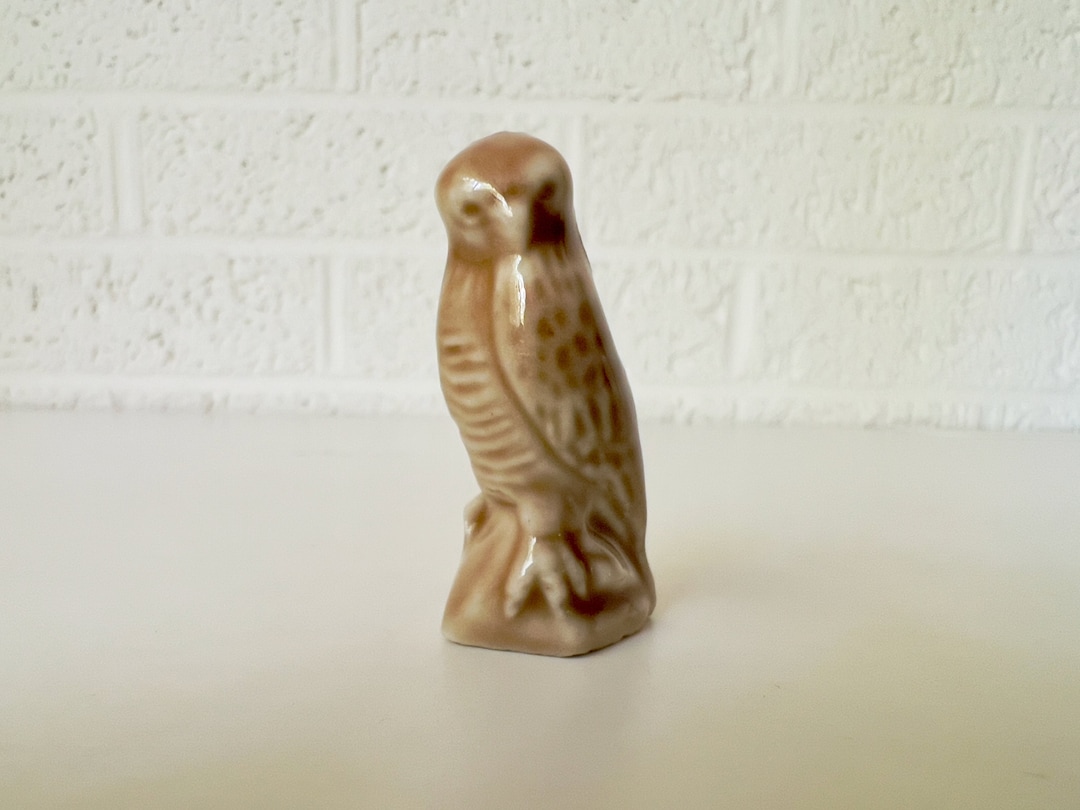 Vintage Wade of England Peregrine Falcon Figurine | Wade Miniature ...