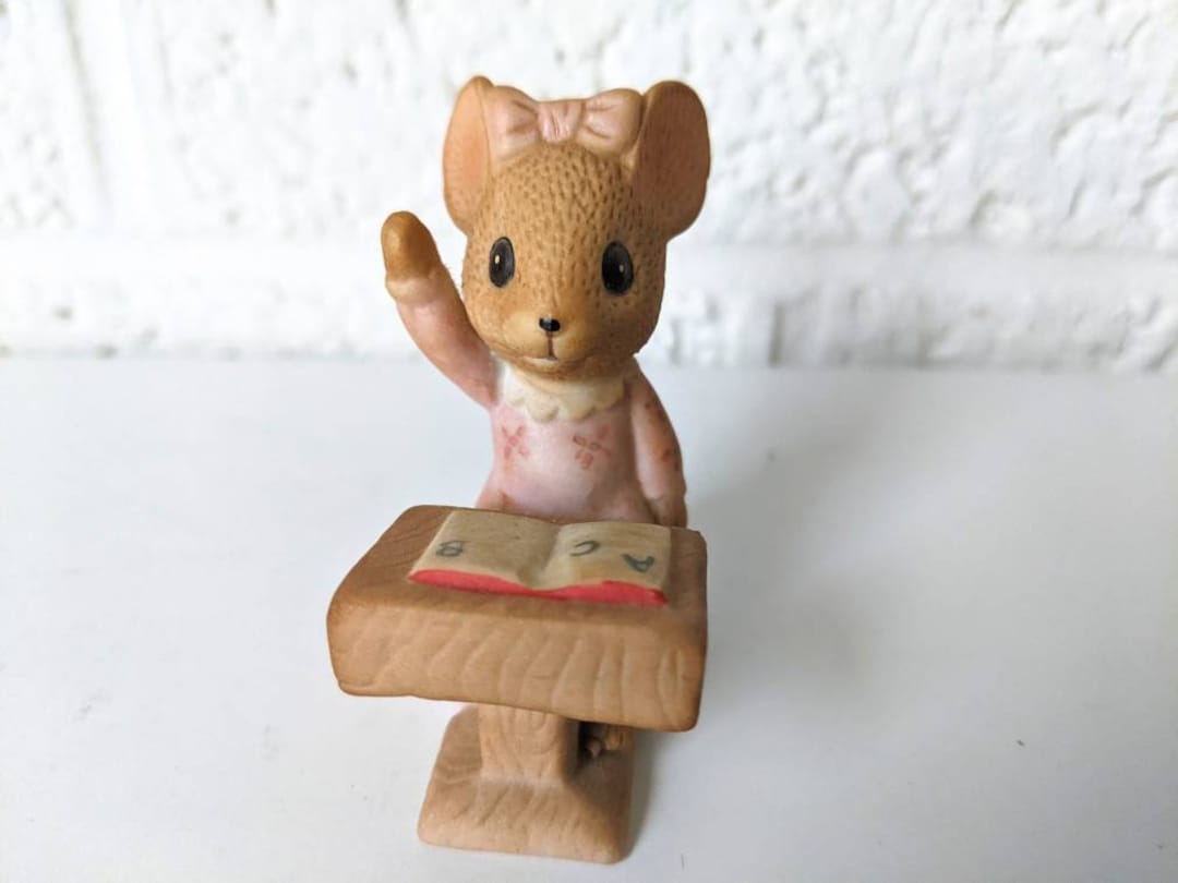Vintage Country Calico Mouse Student | Raising Hand | by Enesco - Etsy