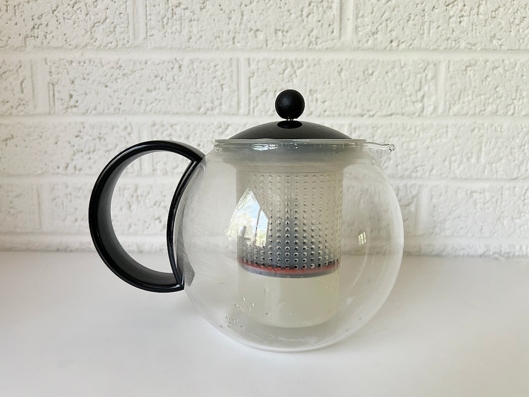 Vintage Bodum Glass Teapot | 1.5 Pint Capacity | Black Plastic Lid and ...
