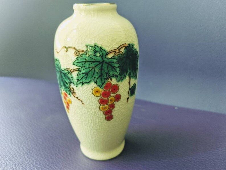 Vintage HOMCO Crackle Vase | Grape Vine Design | Bud Vase - Etsy