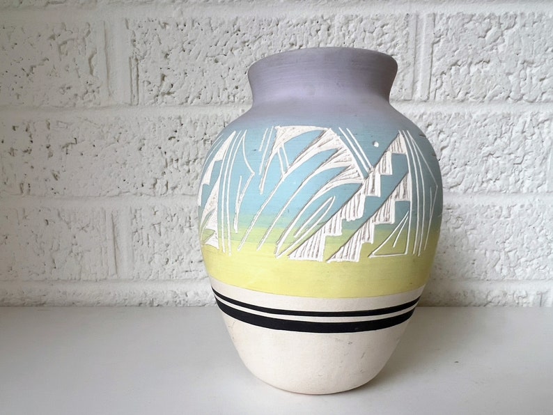 Vintage Signed Diné Pottery Vase Navajo American Indian - Etsy