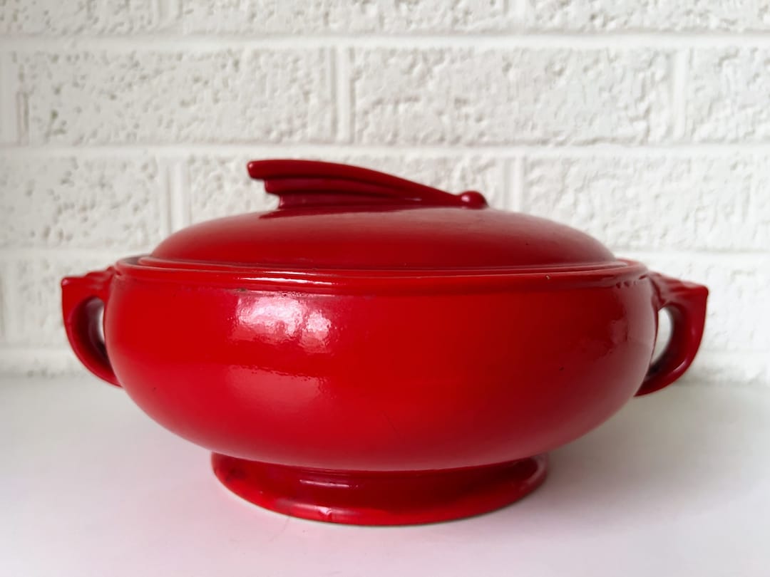 Vintage Hall's Superior Quality Kitchenware Casserole With Lid | Deco ...