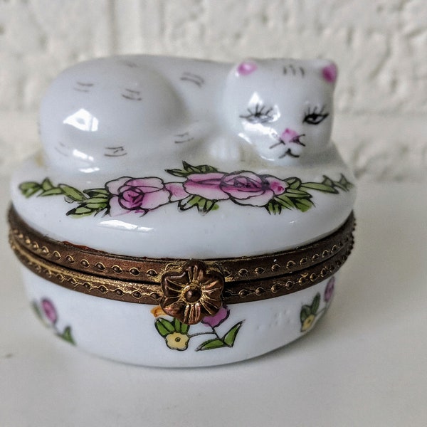 Cat Pill Box - Etsy