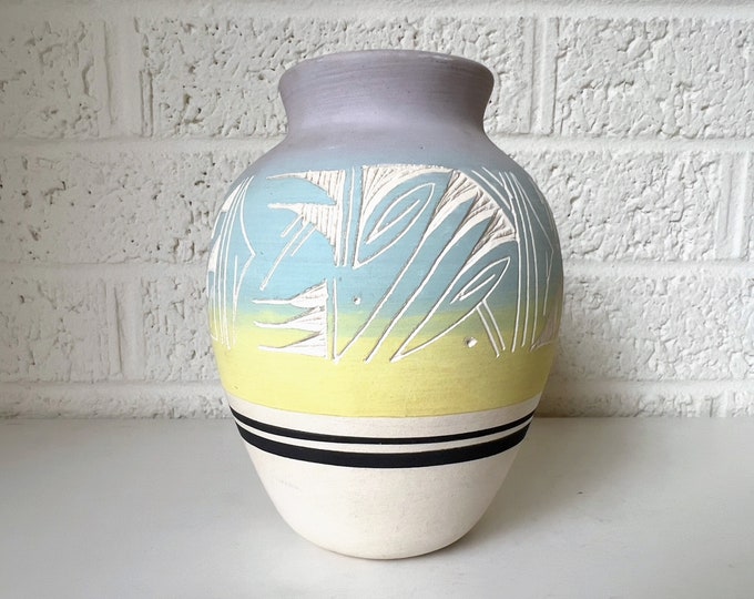 Vintage Signed Diné Pottery Vase Navajo, American Indian Pottery Vase ...