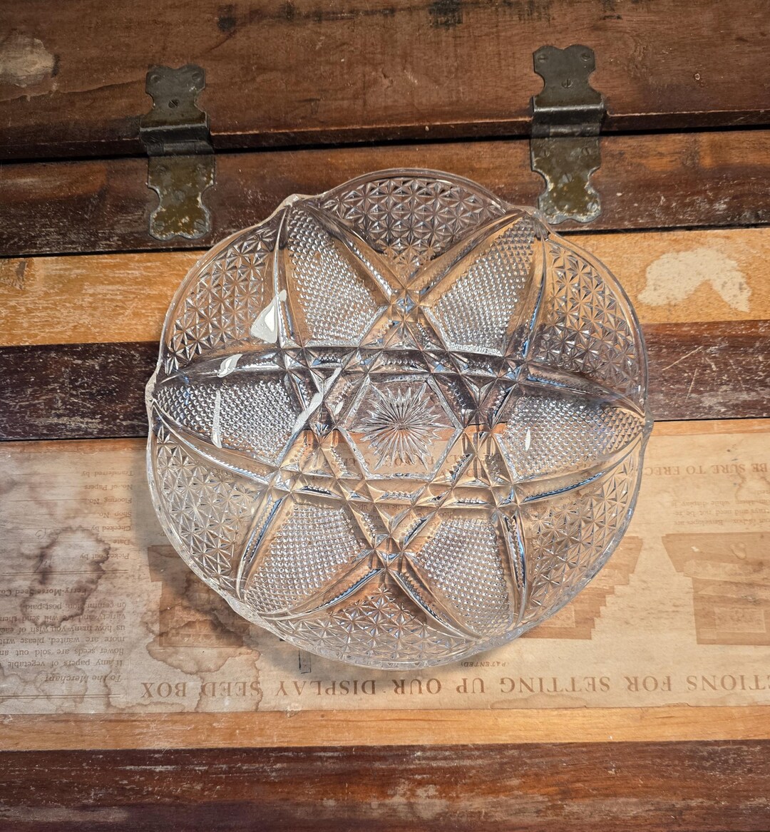 Shallow Scalloped Bowl Fandango Diamond Swag Arches Heisey Glass ...