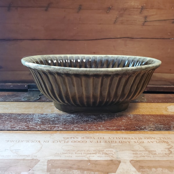 Hull Pottery Planter - Etsy