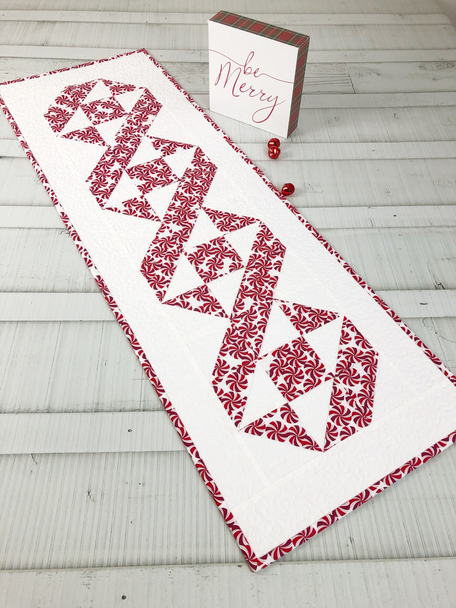 Twisted Ribbon Table Runner Quilt Pattern (PDF Pattern), Beginner ...