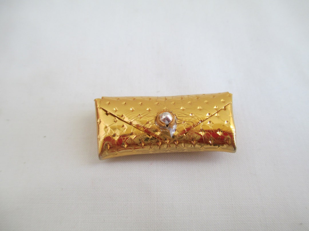 Vintage Barbie Gold Dimple Clutch Purse Vintage Barbie Accessories ...