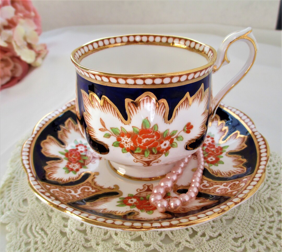 Royal Albert Tea Cup & Saucer Duo Royalty Floral Pattern Nicely Gilded ...