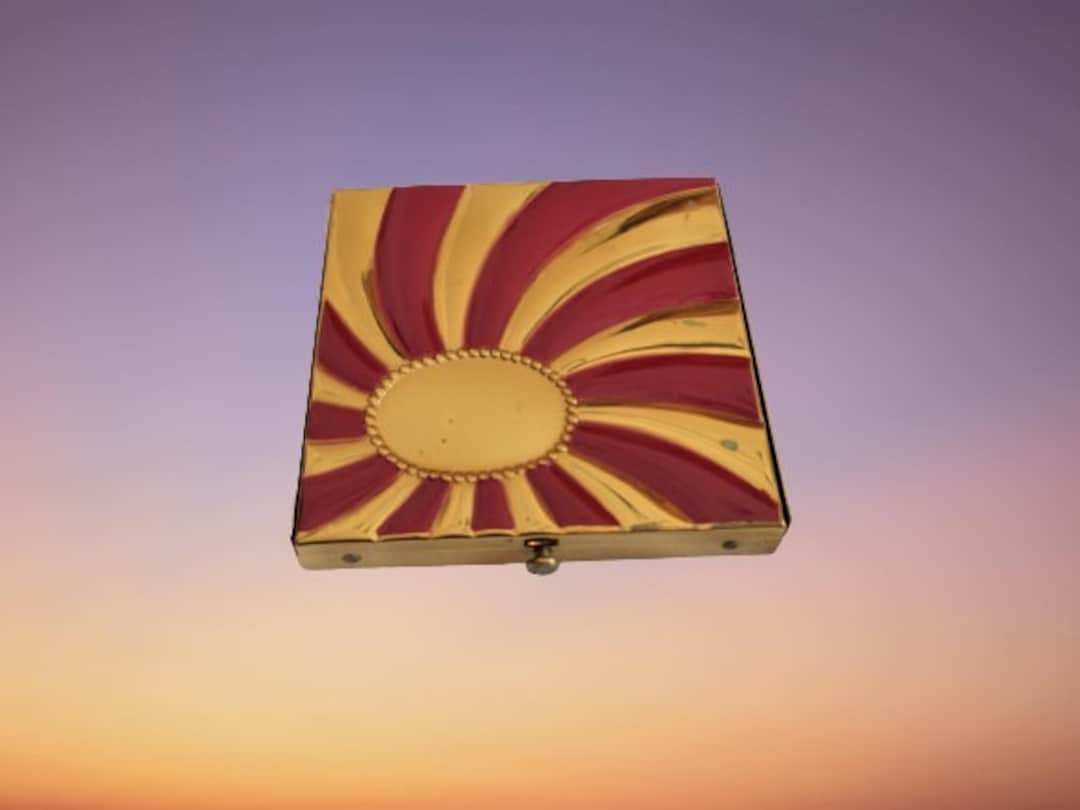 Vintage Compact Stunning Enamel Burgundy and Gold Swirl Powder Compact ...