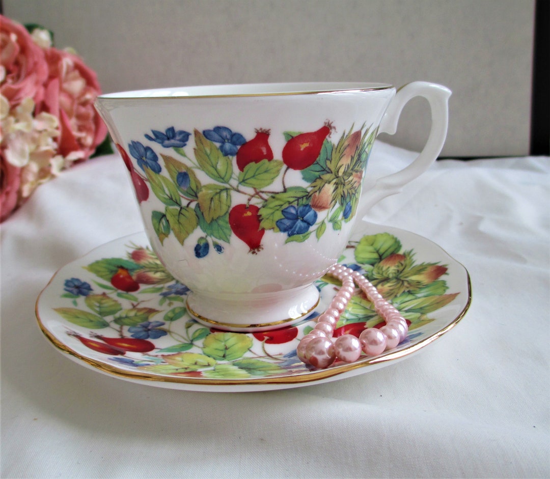 Duchess England Crabapple & Floral Tea Cup and Saucer Gorgeous Pattern ...
