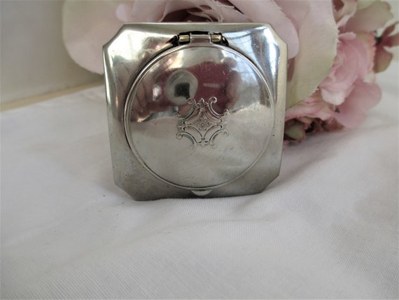 Vintage Compact Silver Loose Powder Compact Silver To… - Gem