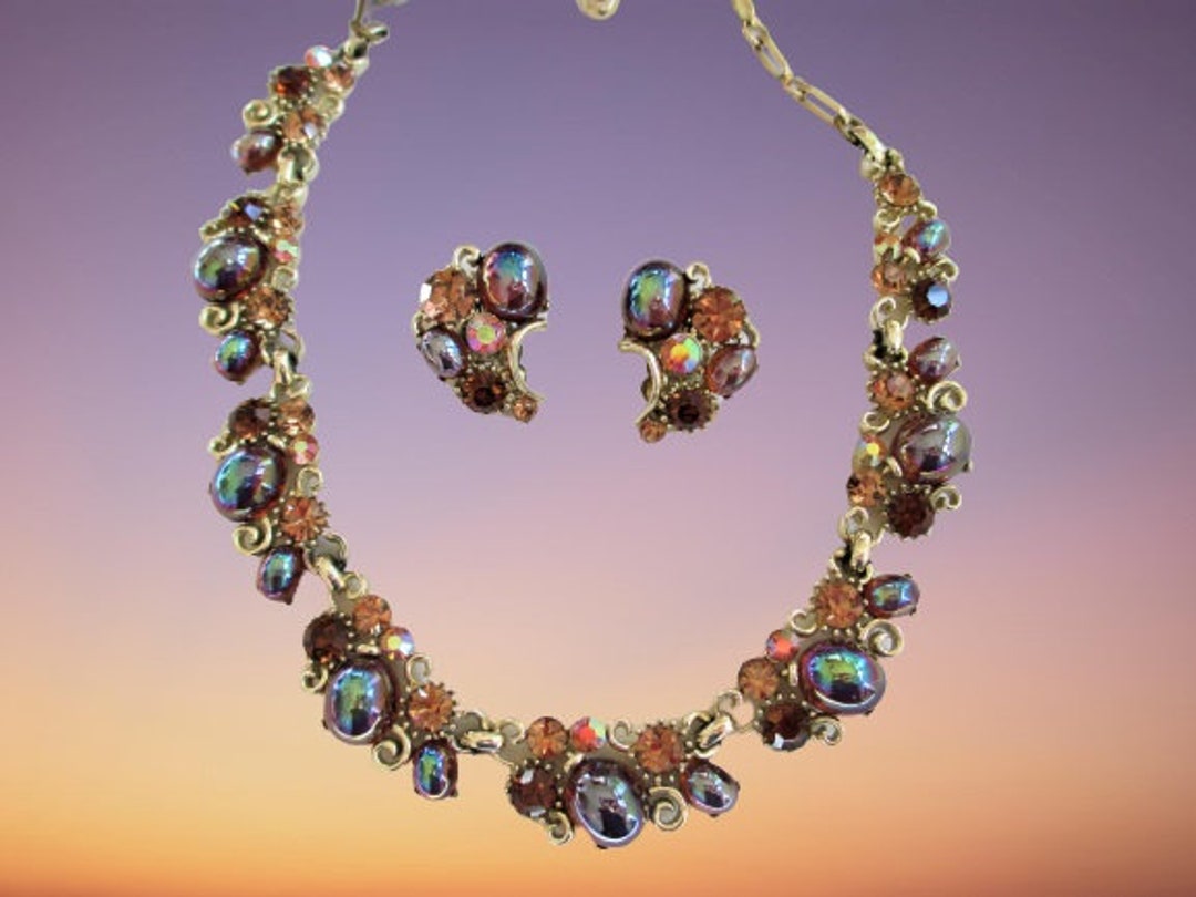 Vintage Iridescent Red Oil Slick Glass Cabochon Glass Ab Rhinestones ...