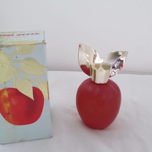 Avon Vintage Royal Apple Elusive Cologne in Original Box Vintage Avon ...