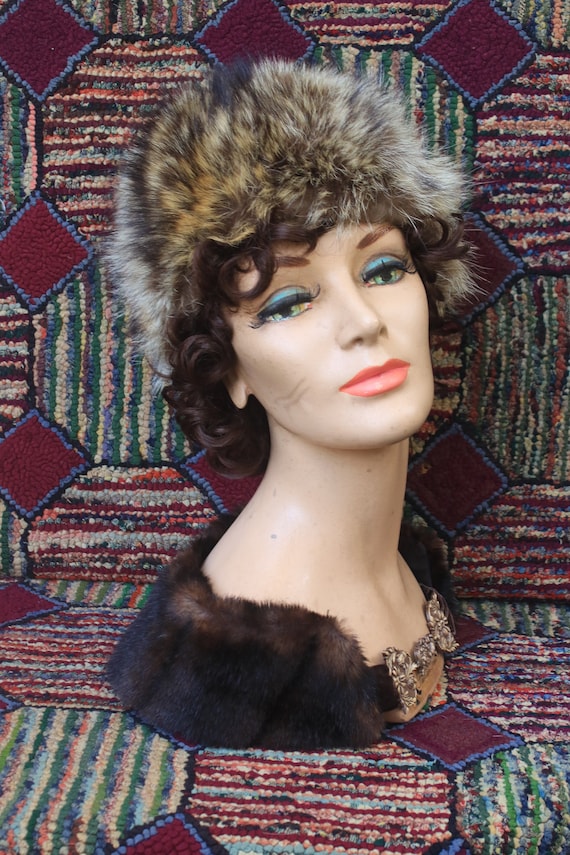 vintage raccoon hat - Gem