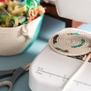 Autographed zig Zag Rope Sewing Projects: 16 Projects to Make With a ...