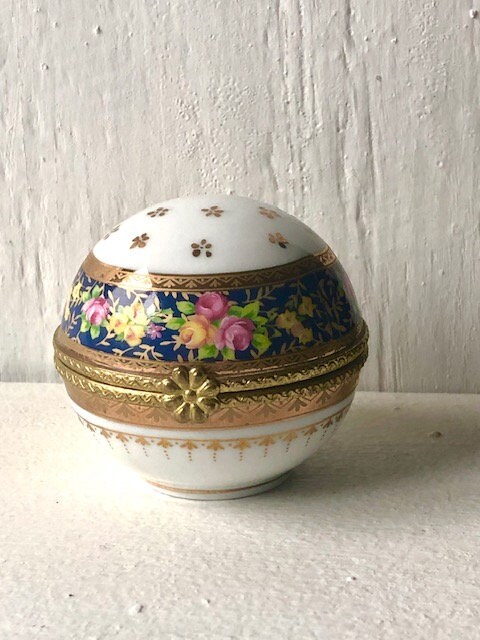 Porcelain Vintage Mini " Secret Box" ,porcelain Ball ,engagement and ...