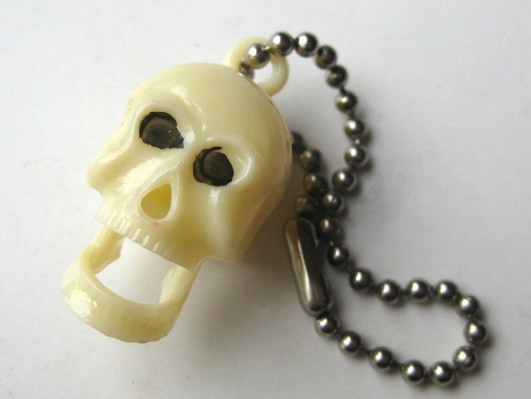 Vintage 60s White Plastic Skull & Bones Pirate Skeleton Keychain Fob - Etsy