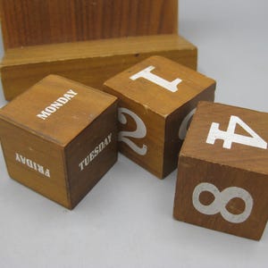 Vintage Perpetual Calendar Novelty Wood Desk Accessory Secretary Office ...