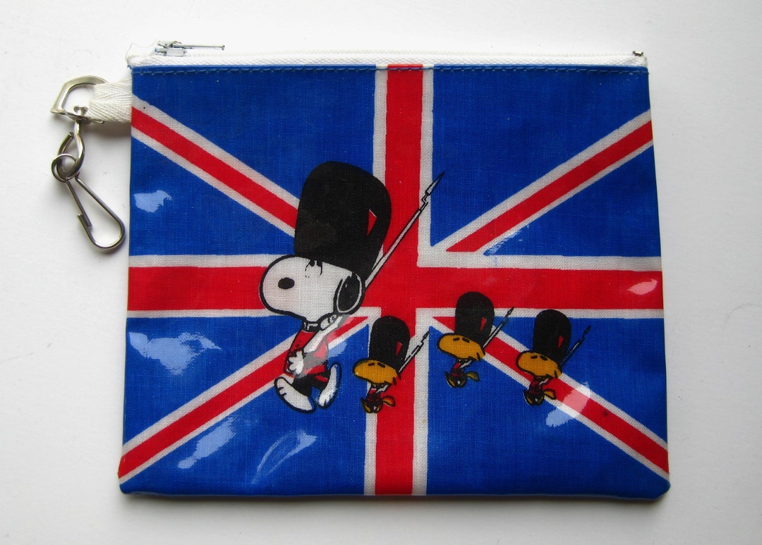 Vintage 80s Snoopy Peanuts Union Jack British Flag Oil Cloth Zipper ...