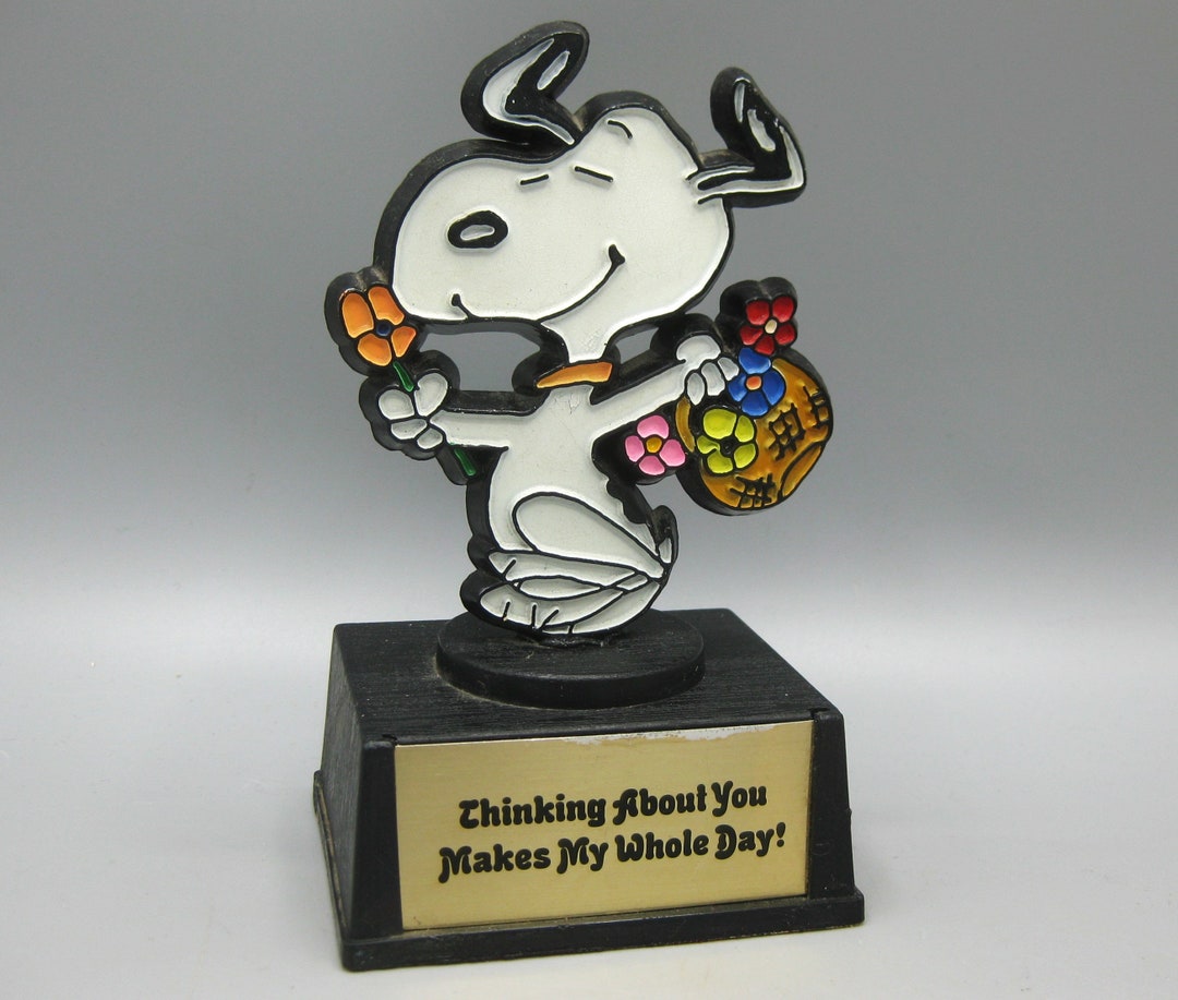 Vintage 70s Aviva Peanuts Snoopy Award Trophy - Etsy