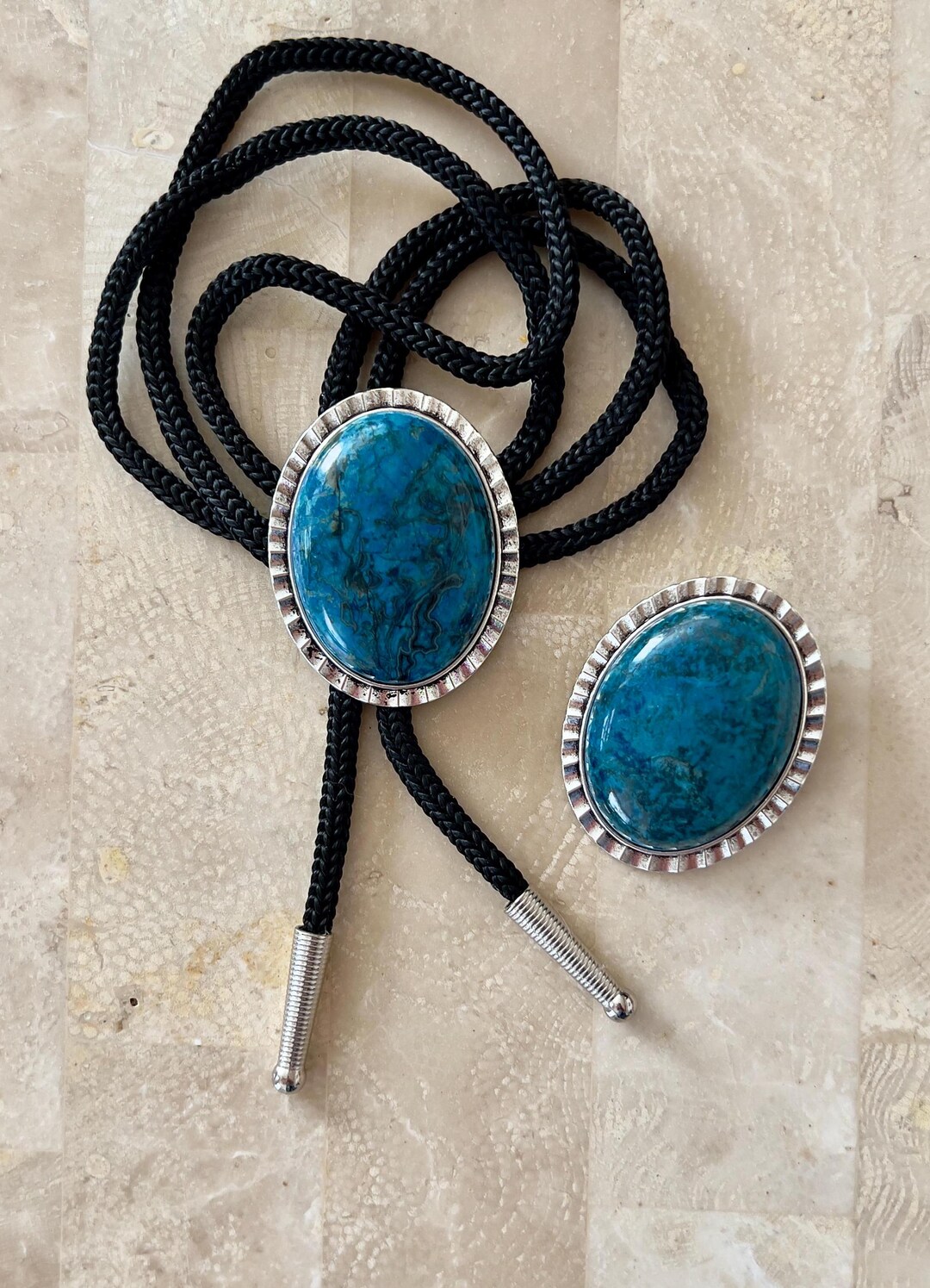 Yellowstone Bolo Tie His & Hers W/matching Pin, Gift Bag, 40mm Blue ...
