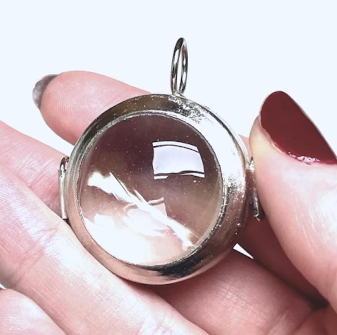 Handmade Dome Glass Shadow Box Pendants: 30mm Antique Gold or Silver ...
